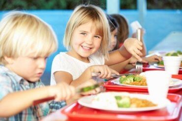 L'alimentation dans les cantines scolaires - Être parents