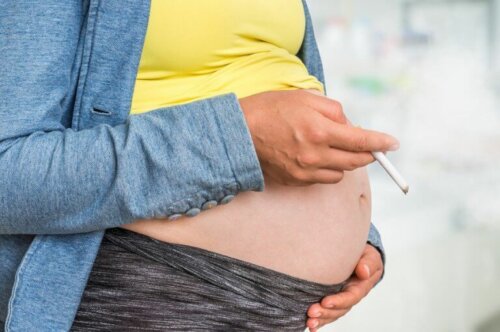 Comment la fumée du tabac affecte-t-elle le fœtus ? - Être parents