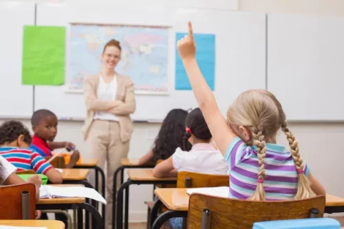 Élèves qui n'osent pas participer en classe : comment les aider Élèves qui n'osent pas participer en classe : comment les aider